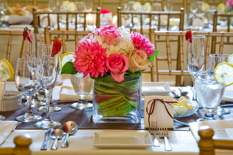 Captivating Table Centerpieces That Will Transform Your Event Decor ...